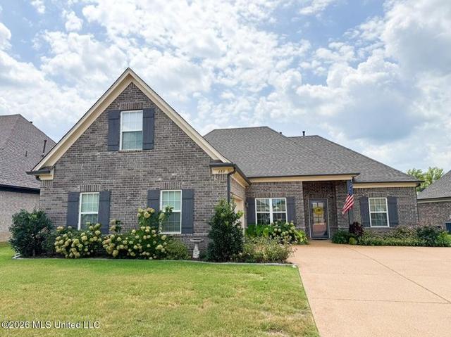 689 Holiday Cv, Hernando, MS 38632