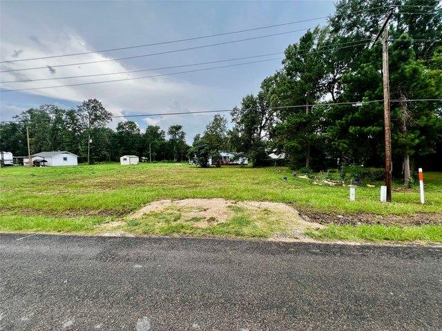 689 Indian Hill Blvd, Livingston, TX 77351