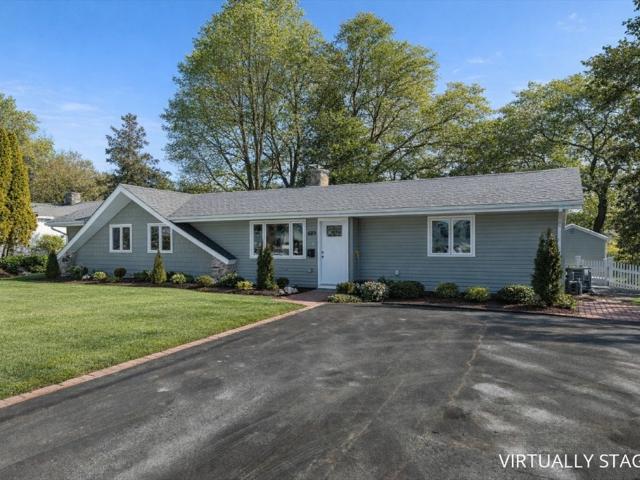 689 Old Connecticut Path, Framingham, MA 01701 | MLS #73486 | Compass