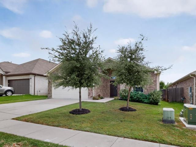 689 Leadtree Loop
