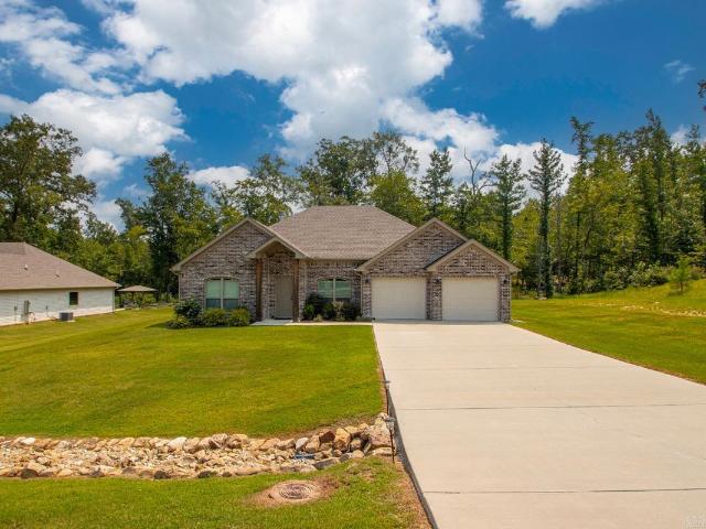 689 Lucy Ln