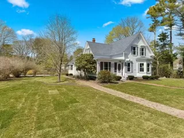689 Main St, Barnstable, MA 02635 MLS 73363610