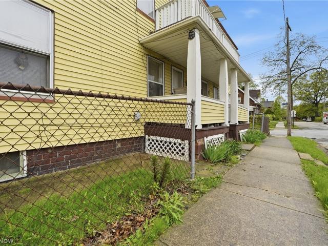 689 Midland Avenue