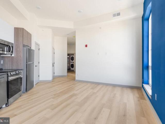 689 N Broad Street # 203