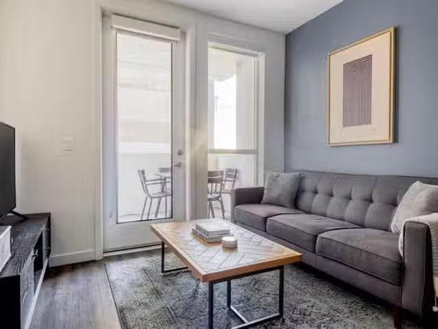 689 S Catalina St, Wilshire Center 1 Bedroom 1 Bath