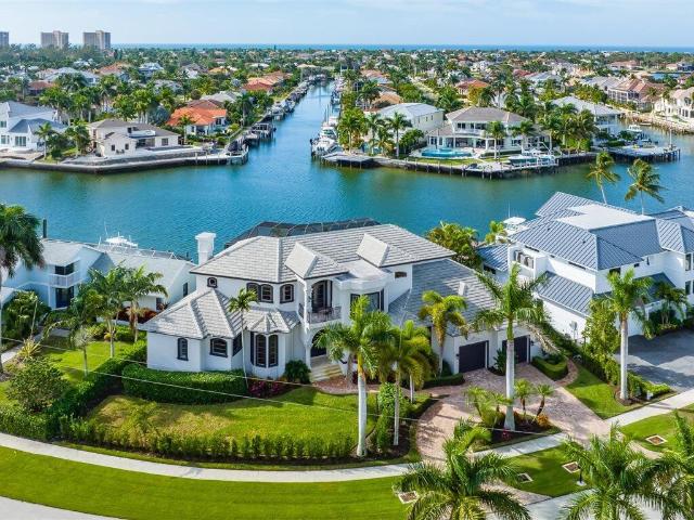 689 Rockport Ct, Marco Island, FL 34145 | MLS #2252
