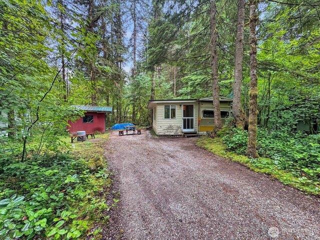 68 4 Christmas Tree Cir, Deming, WA 98266