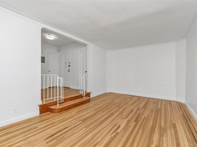 68 63 th Street 3G