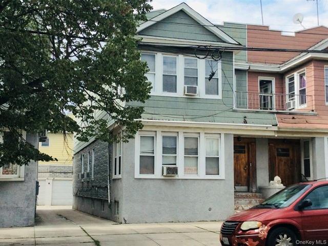 68 07 Central Ave, Glendale, NY 11385