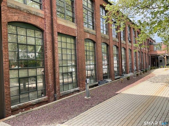 68 Thermos Ave Unit 212B, Norwich, CT 06360