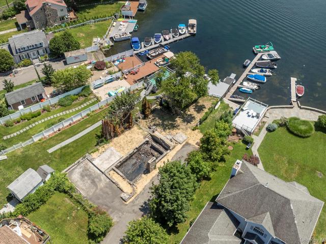 68 W Lake Boulevard
