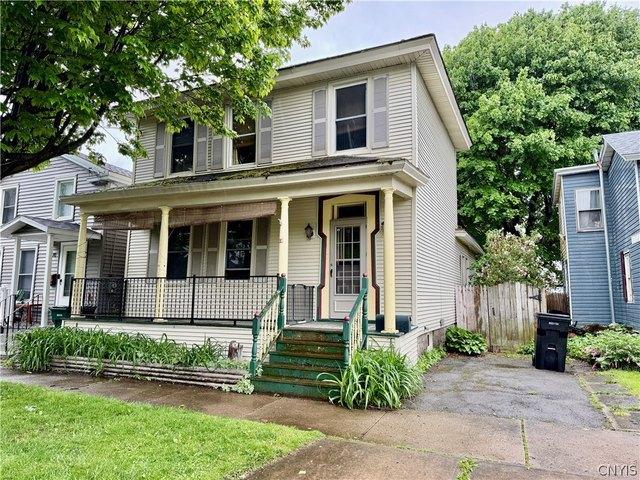 68 W 7th St, Oswego, NY 13126