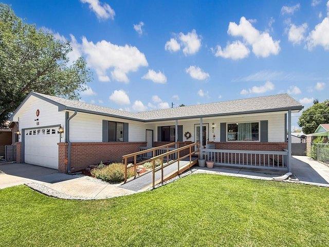 68 Wheatridge Dr, Pueblo, CO 81005