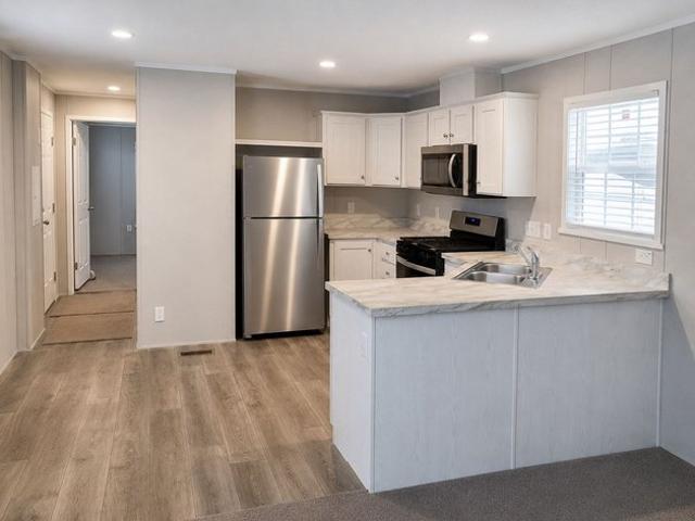 68 Ash Unit 68, Highland, MI 48357