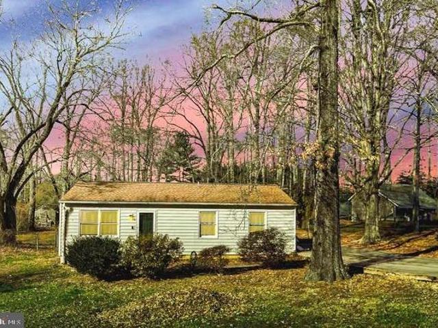 68 Arrowhead Dr, Stafford, VA 22556