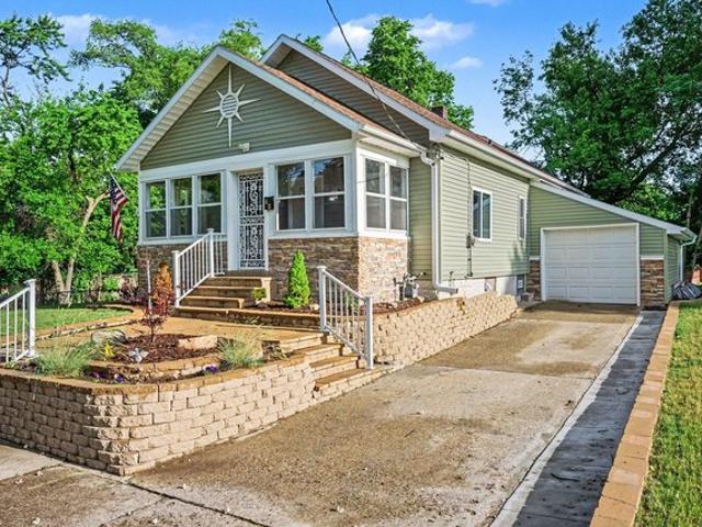 68 Baldwin Ave W, Battle Creek, MI 49037