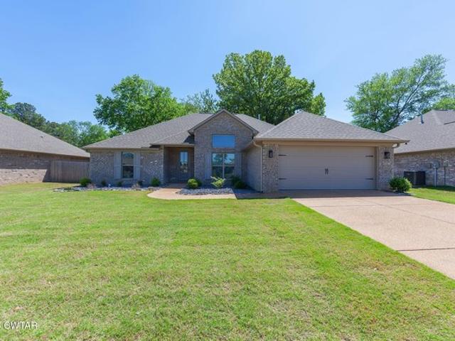 68 Brookwood Dr, Jackson, TN 38305