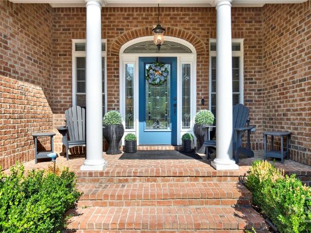 68 Crestwood Drive