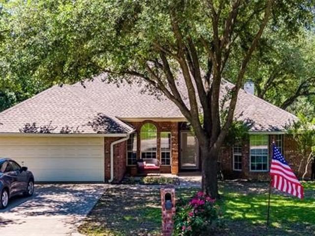 68 Delmore Dr, Hillsboro, TX 76645