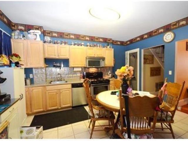 68 Elm St Apt B, Marlborough, MA 01752