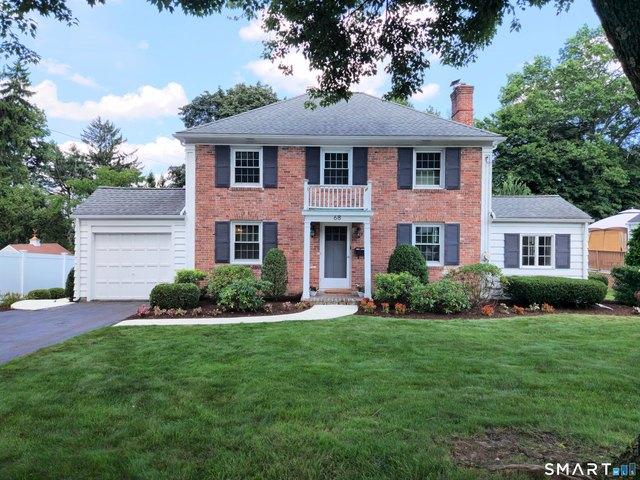 68 Farmingdale Rd, Wethersfield, CT 06109