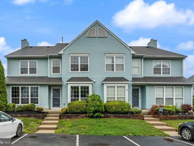 68 Ginger Dr, West Deptford, NJ 08086
