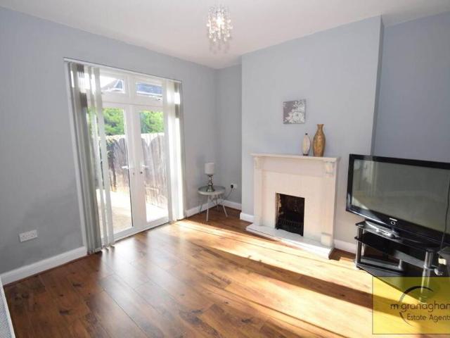 68 Glen Road, Belfast, BT11 8BG
