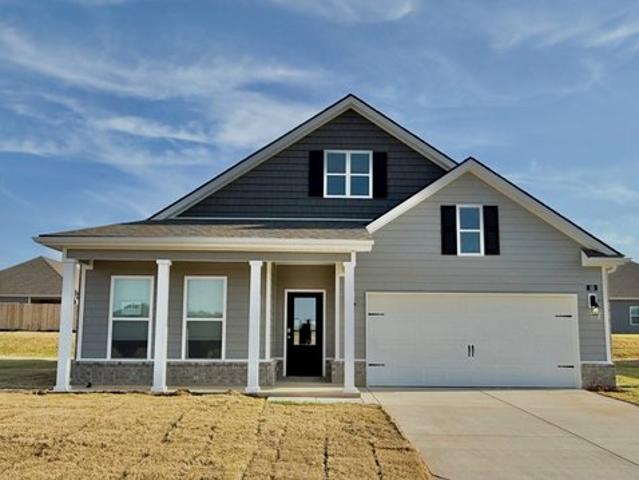68 Harvest Dance Dr, Byhalia, MS 38611