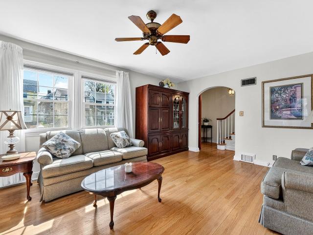 68 Ilford Ave