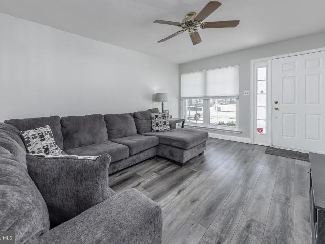 68 Kerry Lynn Ct, Williamstown, NJ 08094 | Compass