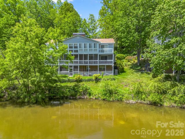 68 Lakeview Court