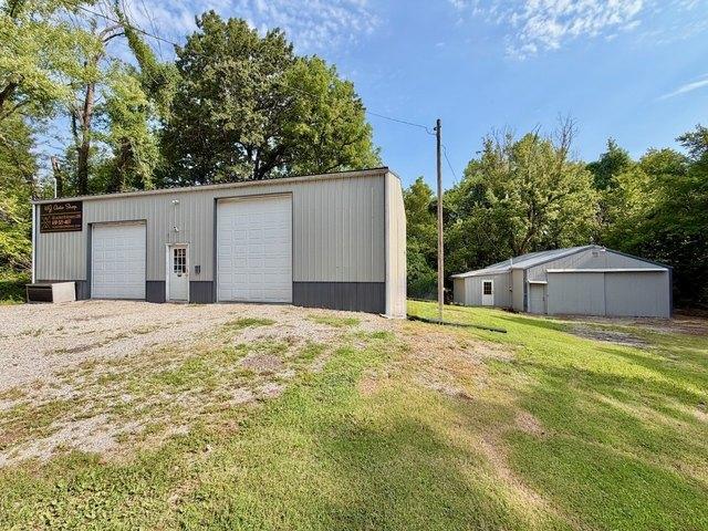 68 Lost Ranch Rd, Murphysboro, IL 62966