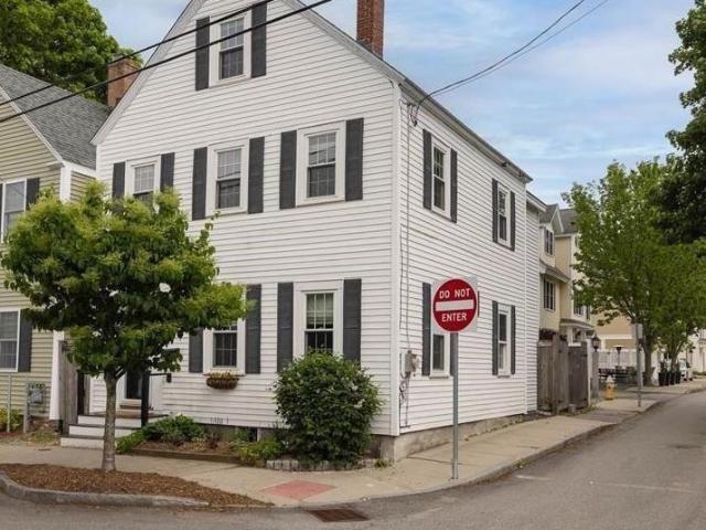 68 McDonough Street, Portsmouth, NH 03801