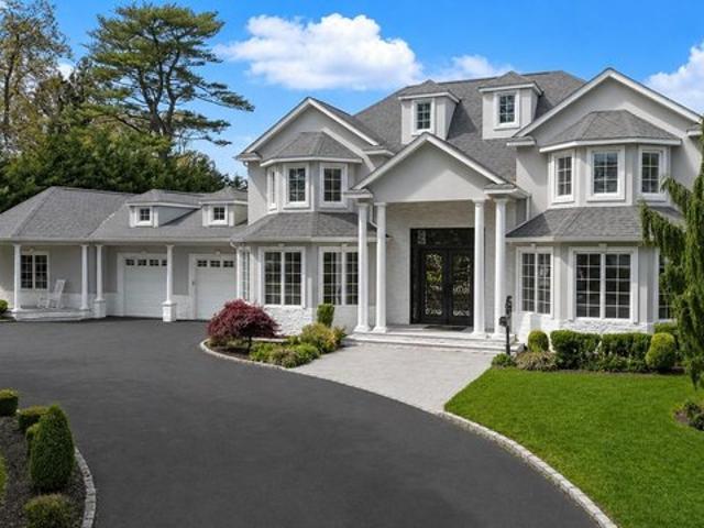 68 Maple Ave, Bethpage, NY 11714