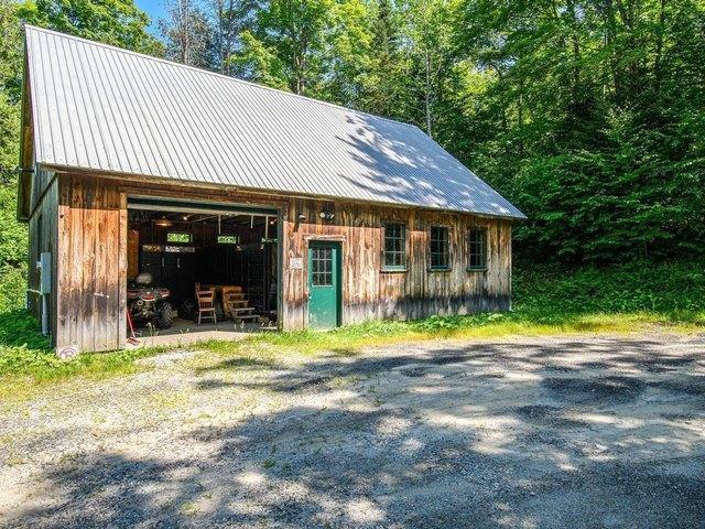 68 Melissa Ln, Orange, VT 05649