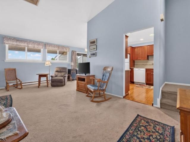 68 Overlook Dr
