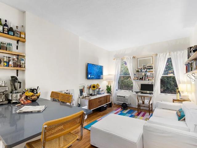 68 Perry Street, New York, NY
