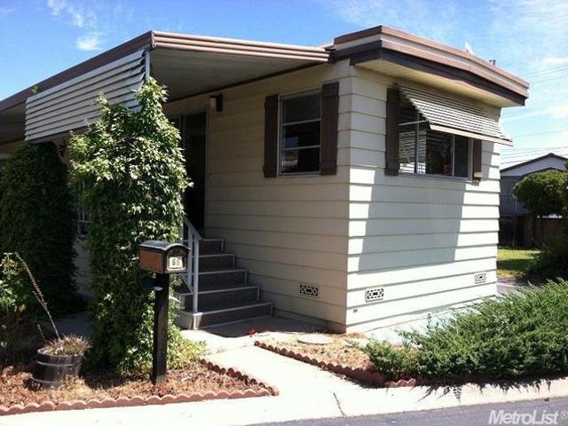 68 Pineacre Ln, Rancho Cordova, CA 95670