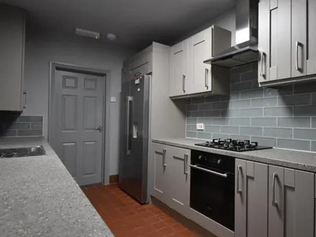 68 Raddlebarn Road, Stirchley, B29 6HJ, United Kingdom | 5 bed townhouse for rent #135865783 | Rentberry