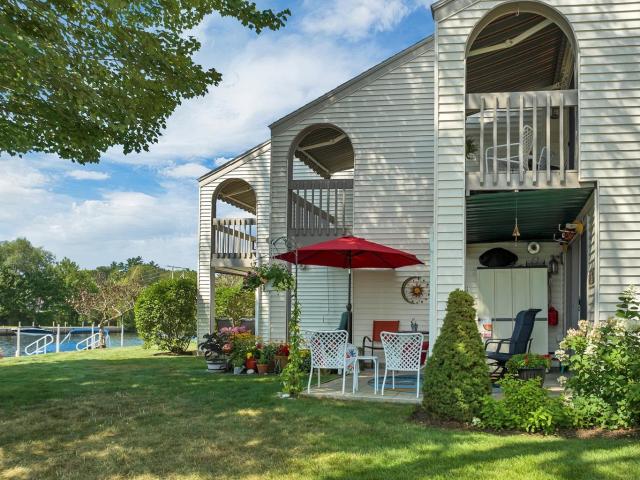 68 Railroad Avenue # 3