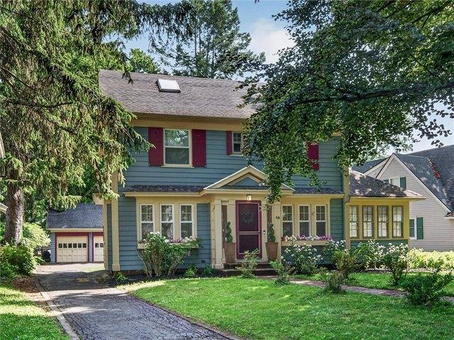 68 Sagamore Dr, Rochester, NY 14617