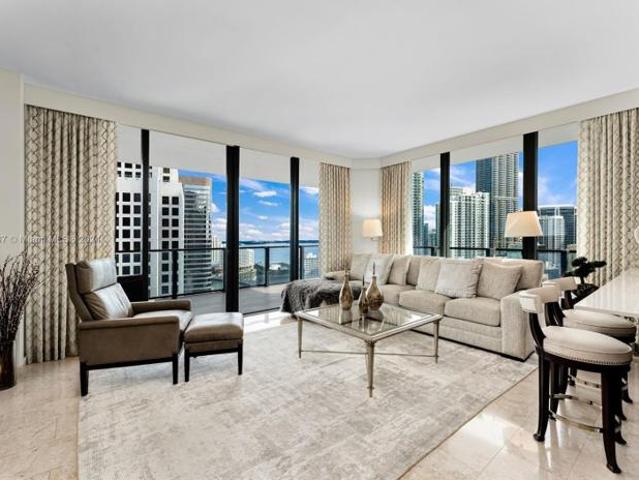 68 SE 6th St #2401, Miami, FL 33131