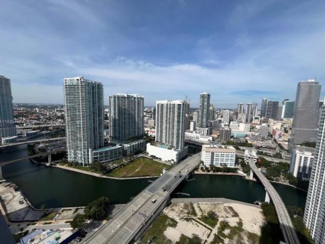 68 SE 6th St #3312, Miami, FL 33131