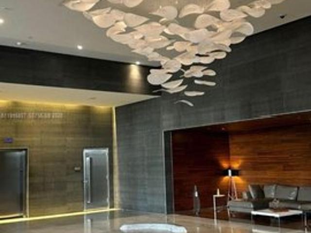 68 SE 6th St Apt 2504, Miami, FL 33131