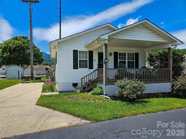 68 Strollers Ln, Waynesville, NC 28785