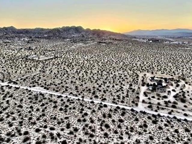 68 Sunkist, Joshua Tree, CA 92252