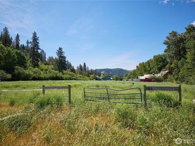68 Sylvester Meadows Ln, Leavenworth, WA 98826