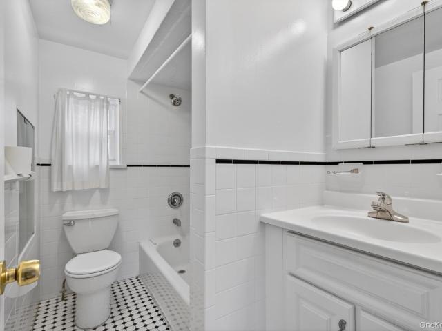 68A Graywood Road