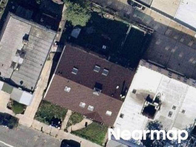 68th St Apt 103