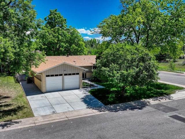 6904 E Villanova Pl, Denver, CO 80224